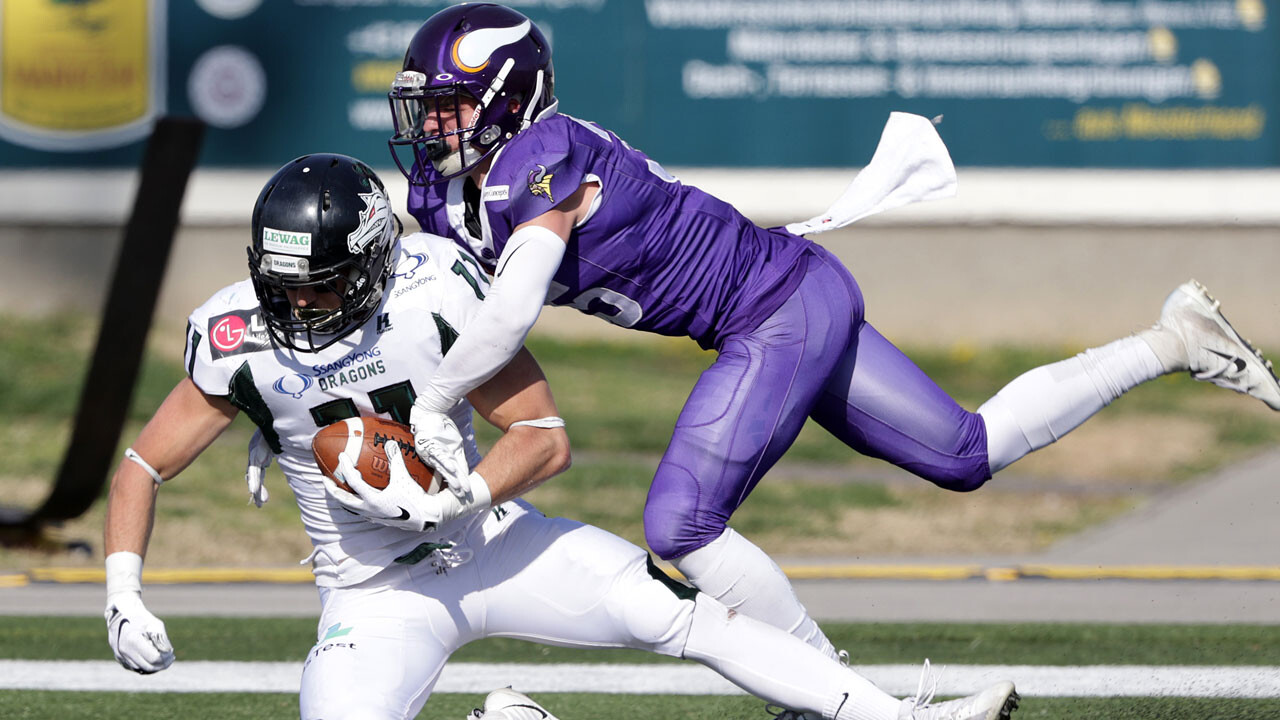 Football - AFL: Vikings gewinnen 20. Wiener Derby en suite