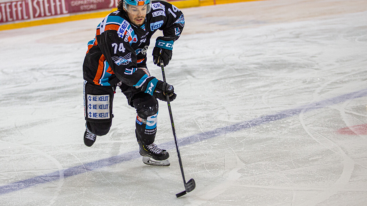 ICE: Black Wings holen kanadischen Verteidiger Josh Roach zurück