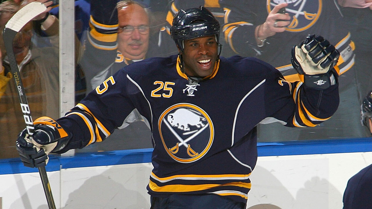 San Jose Sharks sorgen mit Mike Grier für Premiere in der NHL