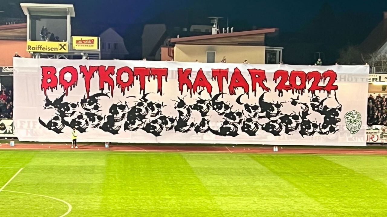 Transparent: Rapid-Fans fordern Boykott der WM 2022 in Katar