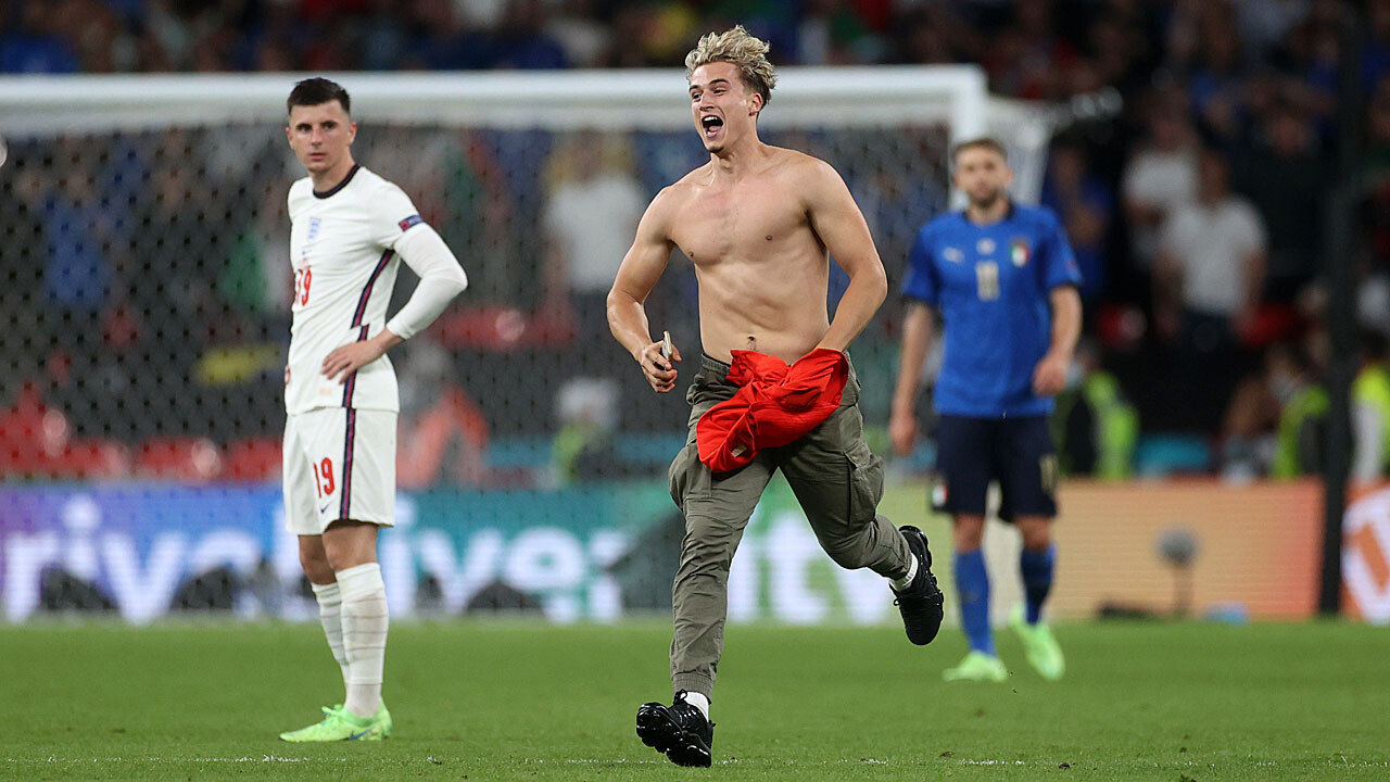 Flitzer-Aktion im EURO-Finale zwischen Italien und England