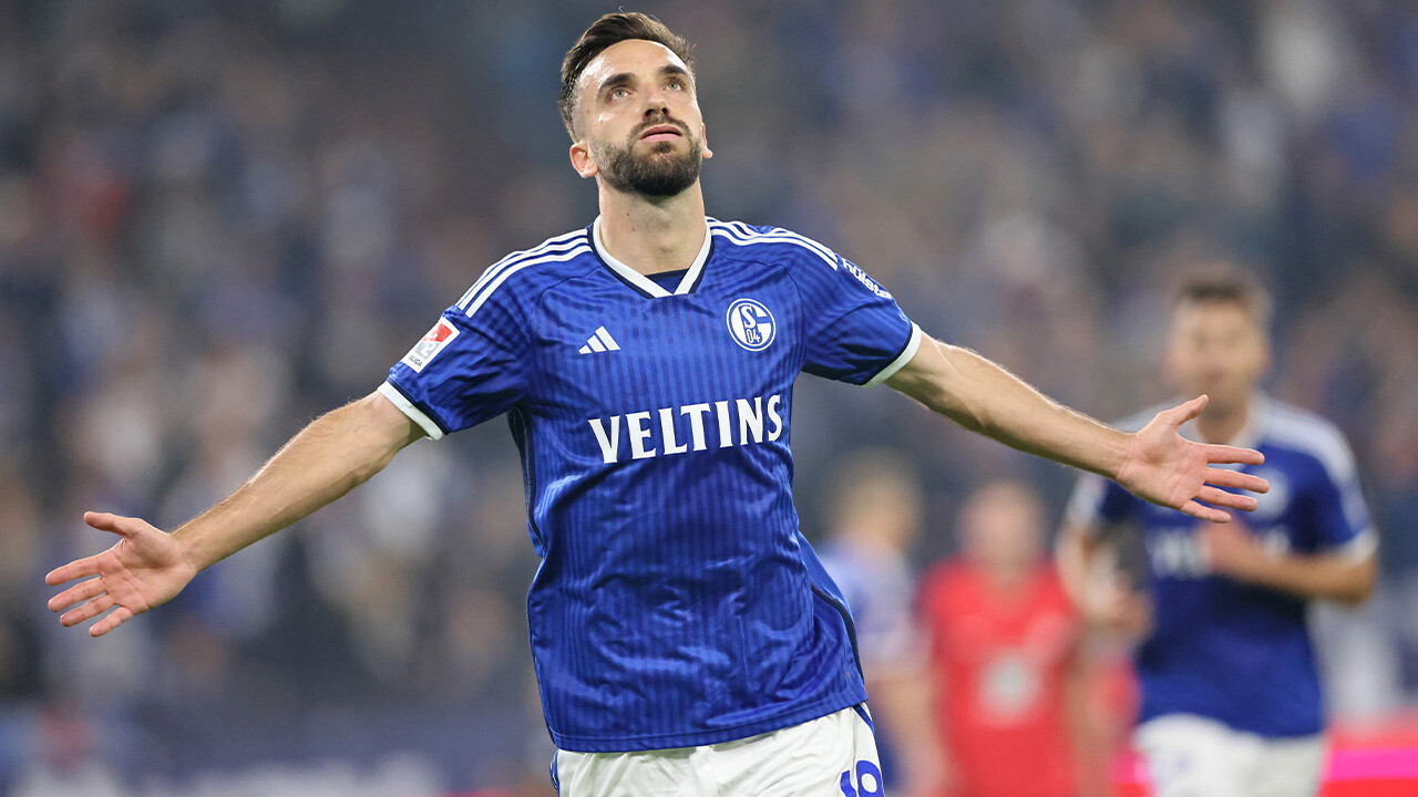 Schalke setzt sich gegen dezimiertes Kaiserslautern durch