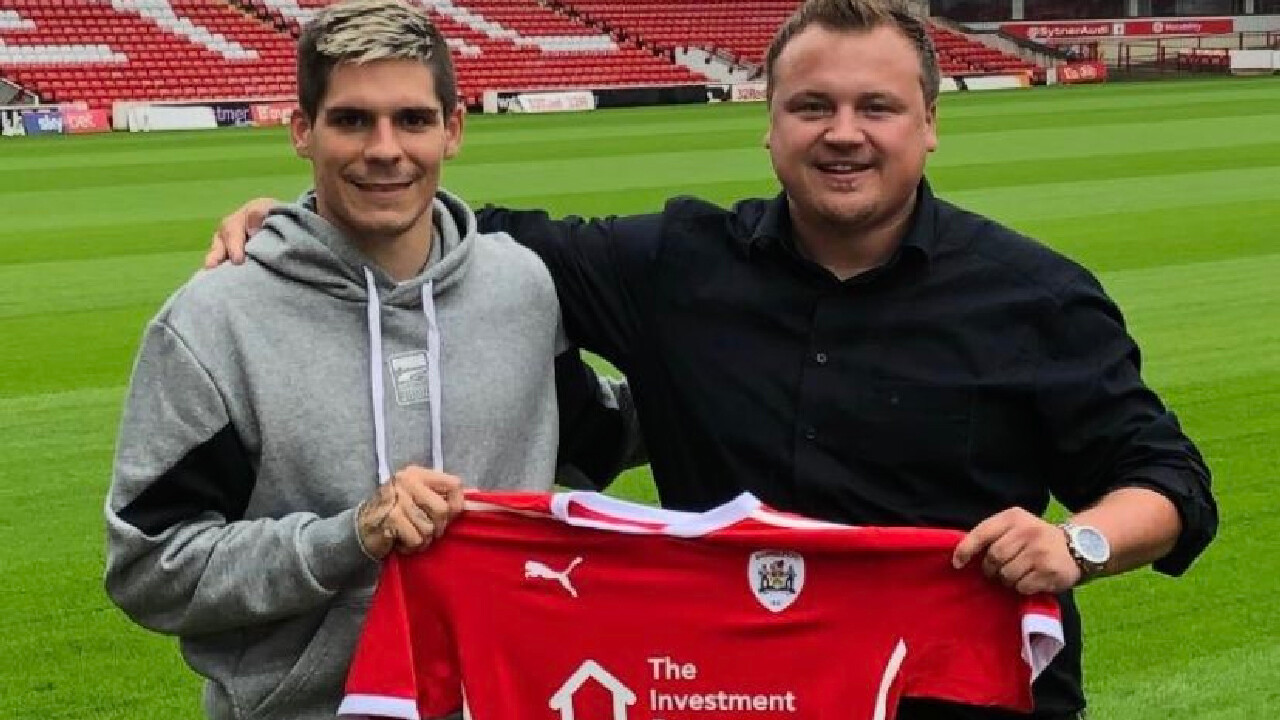 Dominik Frieser: Legendärer Barnsley-Tweet bei der Bekanntgabe