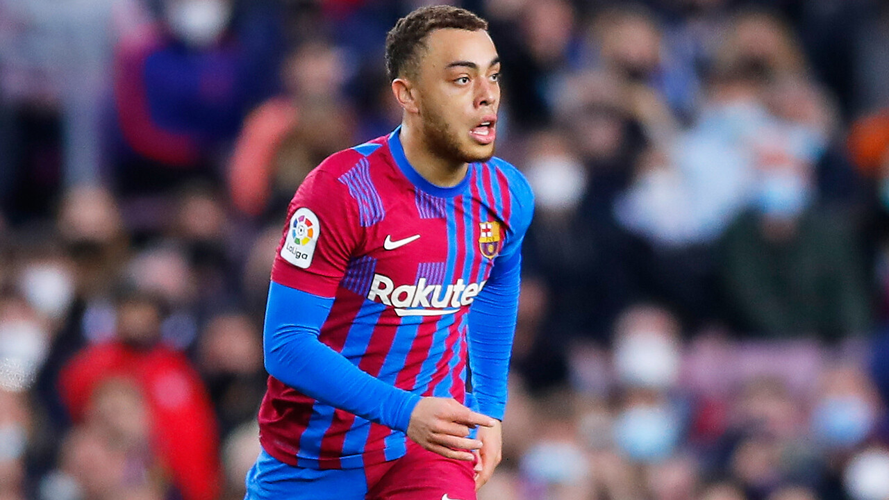 Serie A: Milan holt Barca-Verteidiger Sergino Dest per Leihe