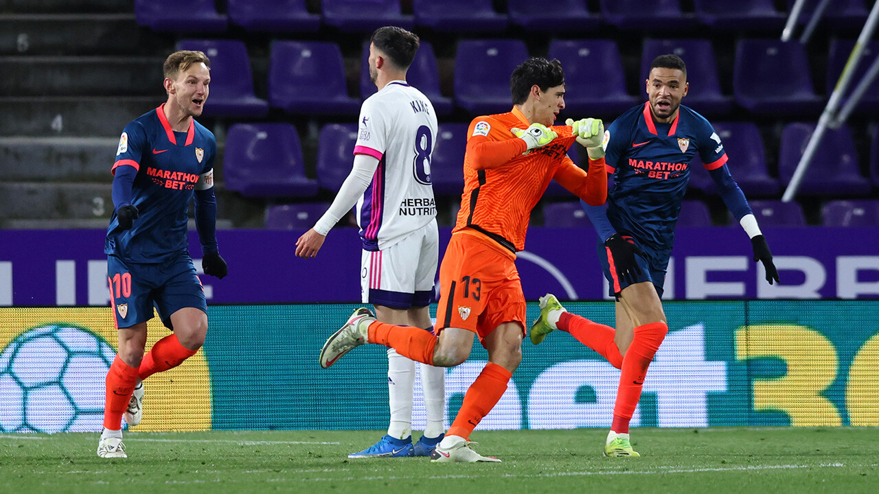 La Liga: Später Punkgewinn von Sevilla dank Tor von Keeper Bono