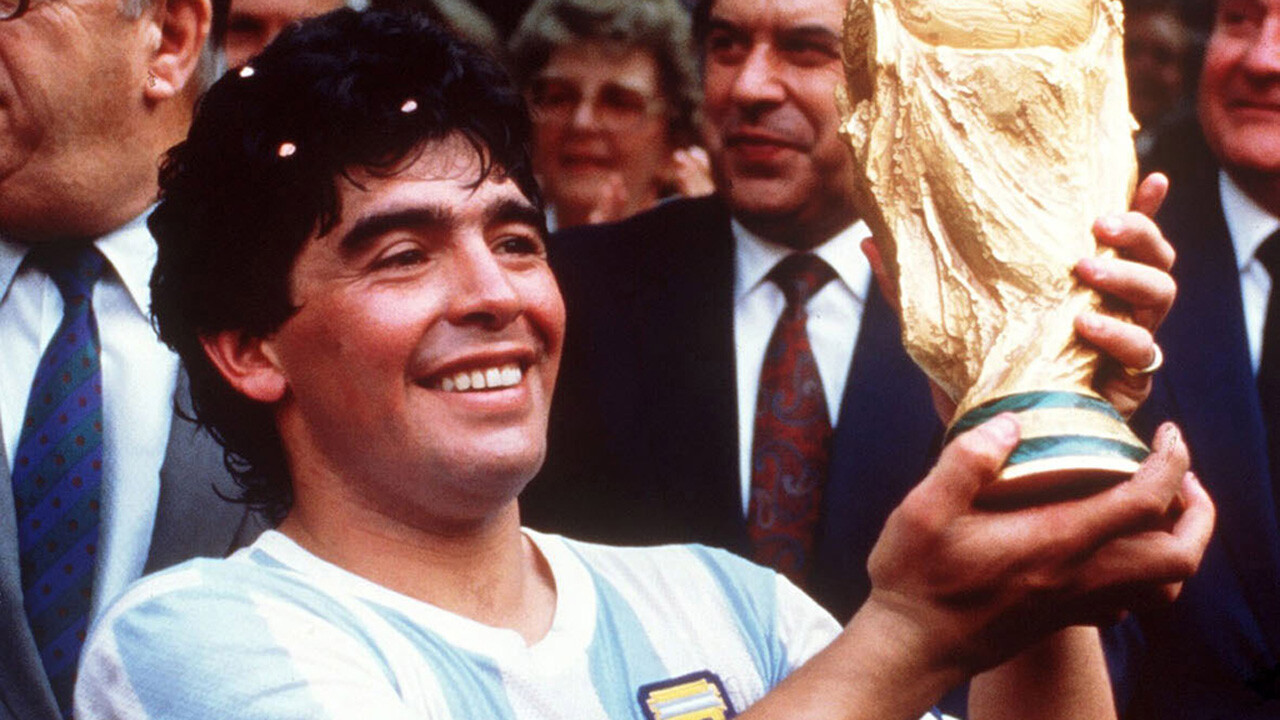Diego Maradona: Die "Hand Gottes" feiert 60. Geburtstag