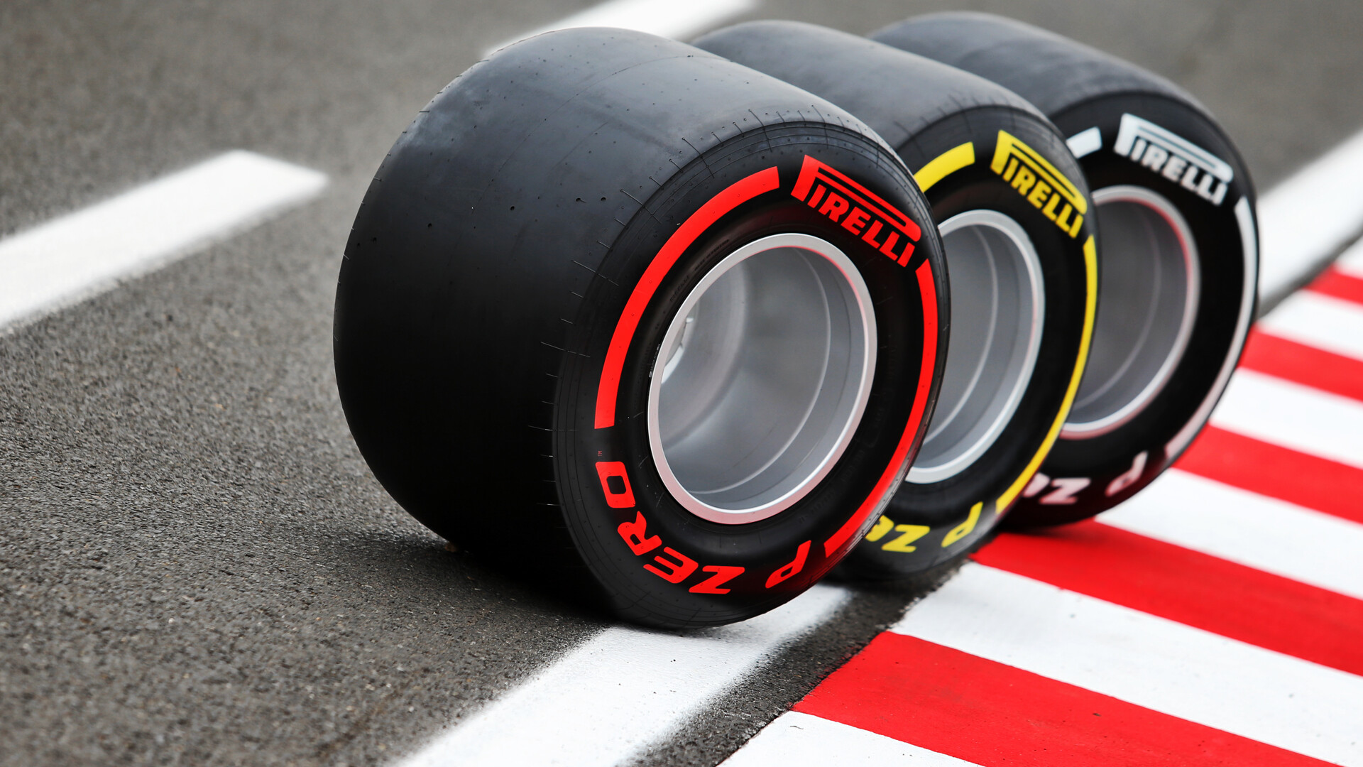 Formel 1: Schnellere Autos zwingen Pirelli zu Reifen-Änderung