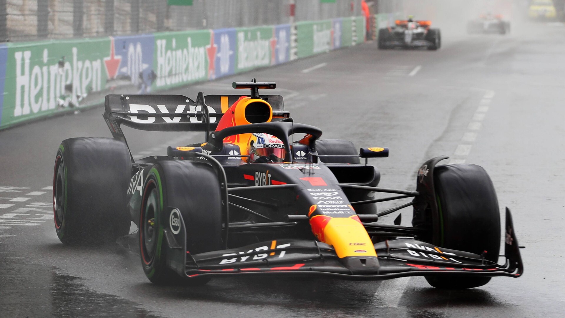 Formel 1: Verstappen dominiert auch im Regen von Monaco