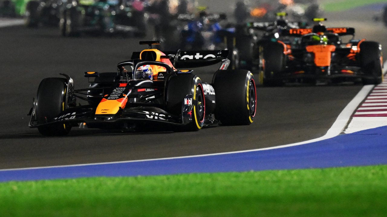 Verstappen siegt in Katar - WM-Entscheidung vertagt!